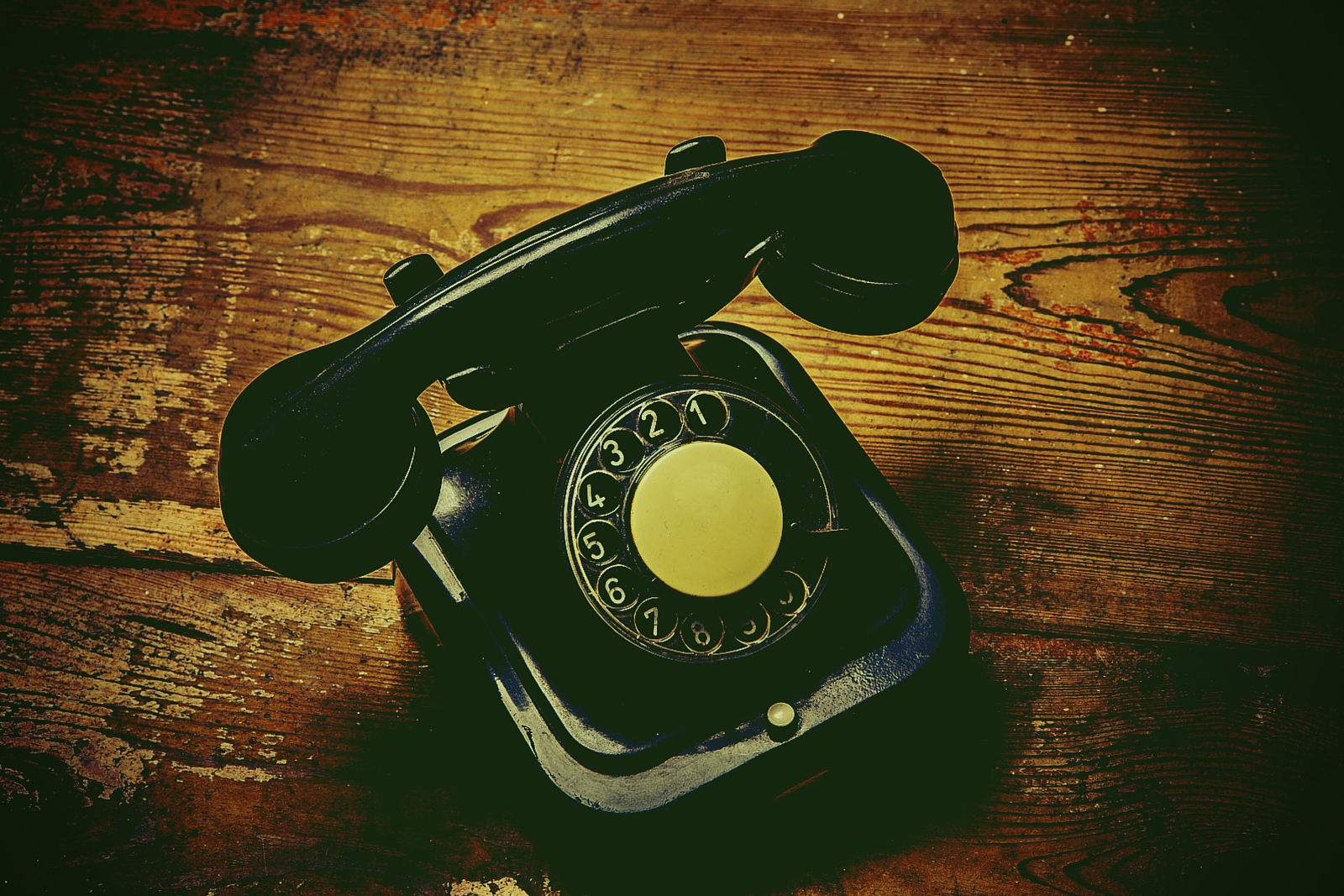 6 Reasons To Get In Contact With a Customer or Lead » Manufacturing Network